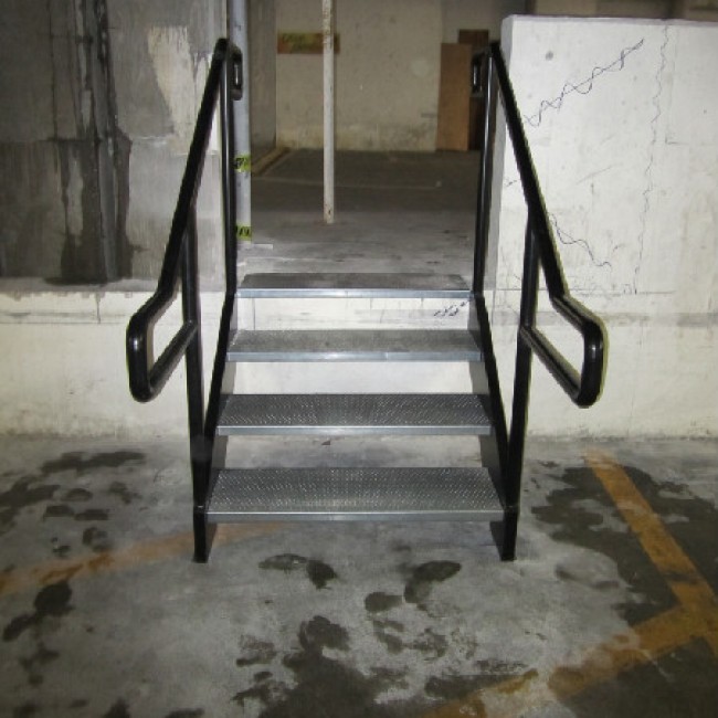 Knox Custom | Wrought Iron Metal Fabrication